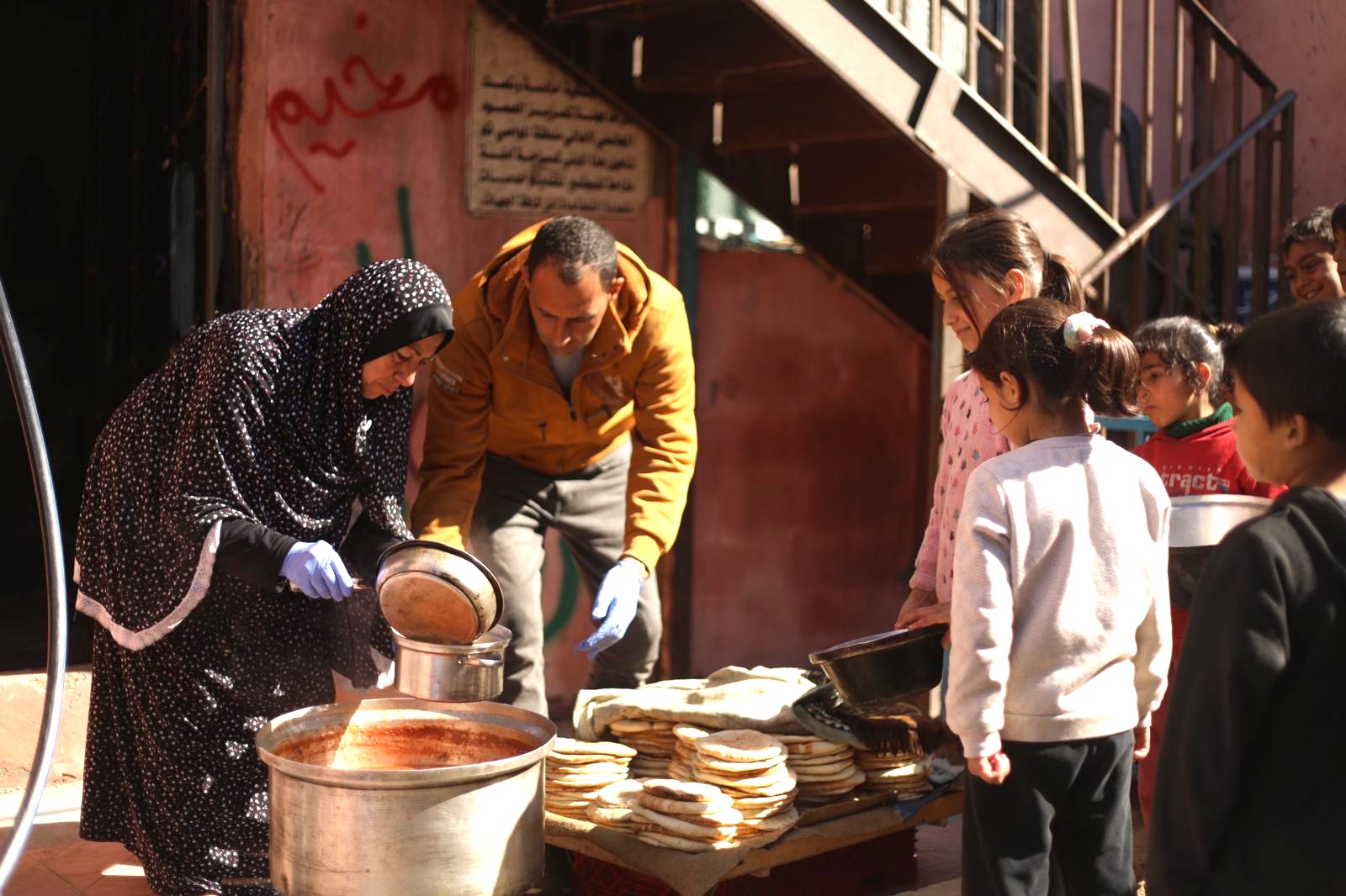 Feed Gaza Families with Warm Meals | LaunchGood