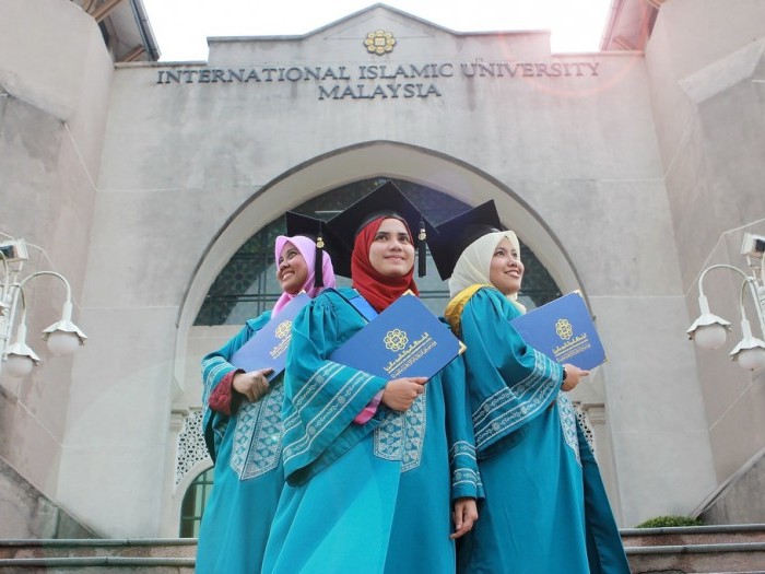 Support a Female Student of Knowledge to Attain a Degree in Islamic Law ...