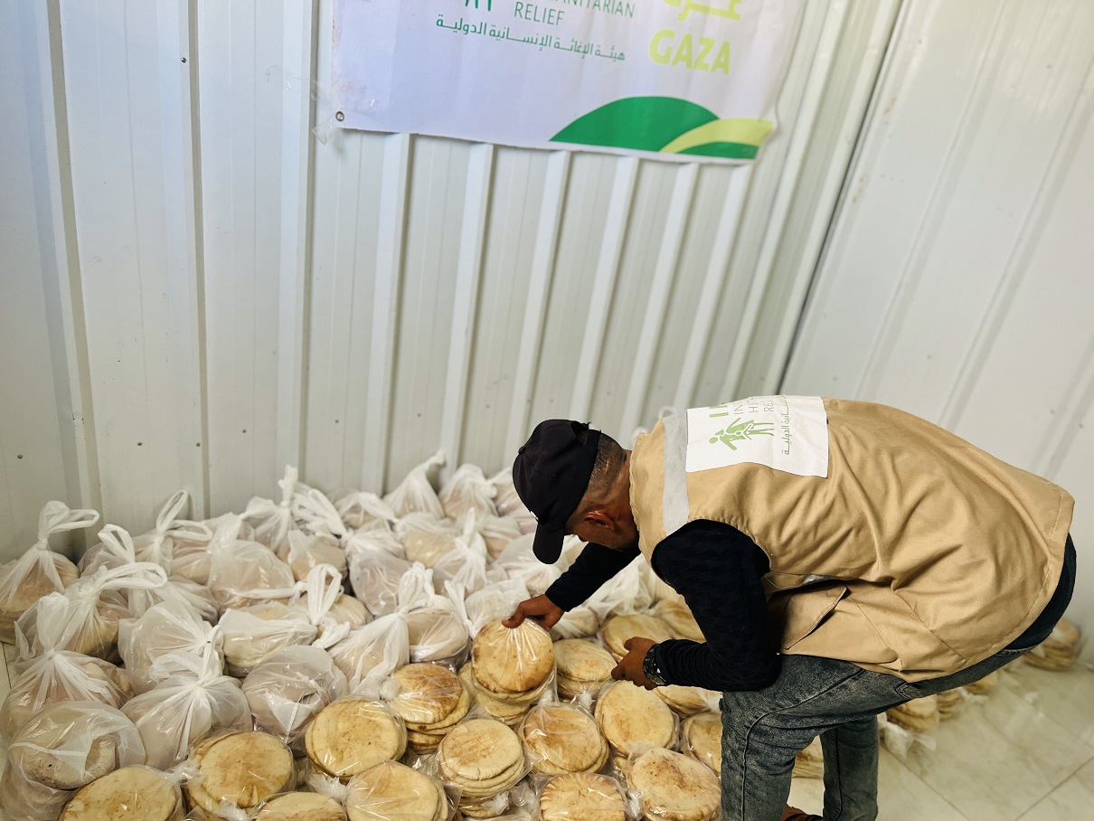 Nourish Gaza: Give Bread to Displaced Families | LaunchGood | LaunchGood