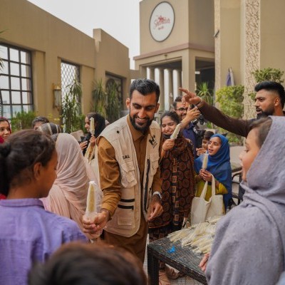 GoldenGully Feeds Pakistan | LaunchGood | LaunchGood