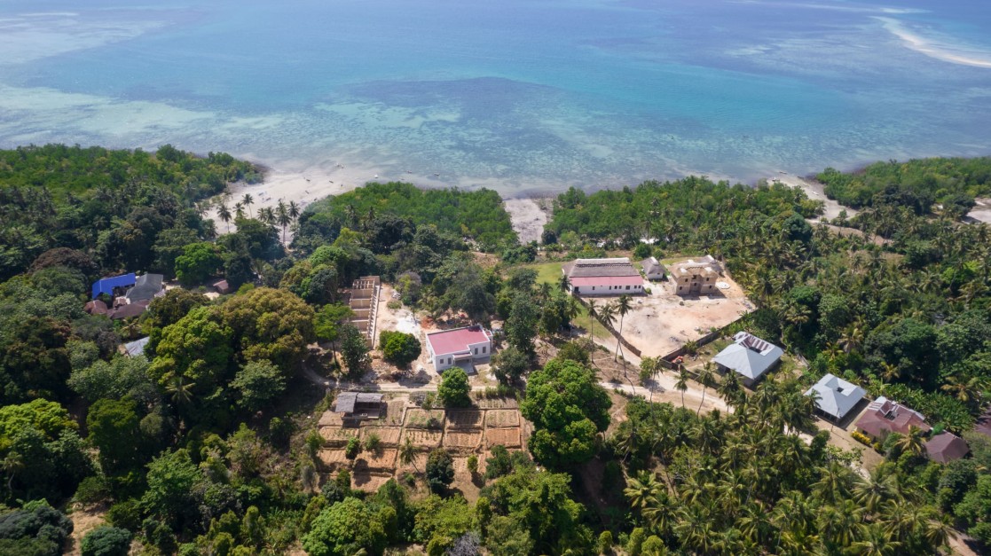 Waterfall Charity Volunteer Waqf Project Pemba Island Zanzibar ...
