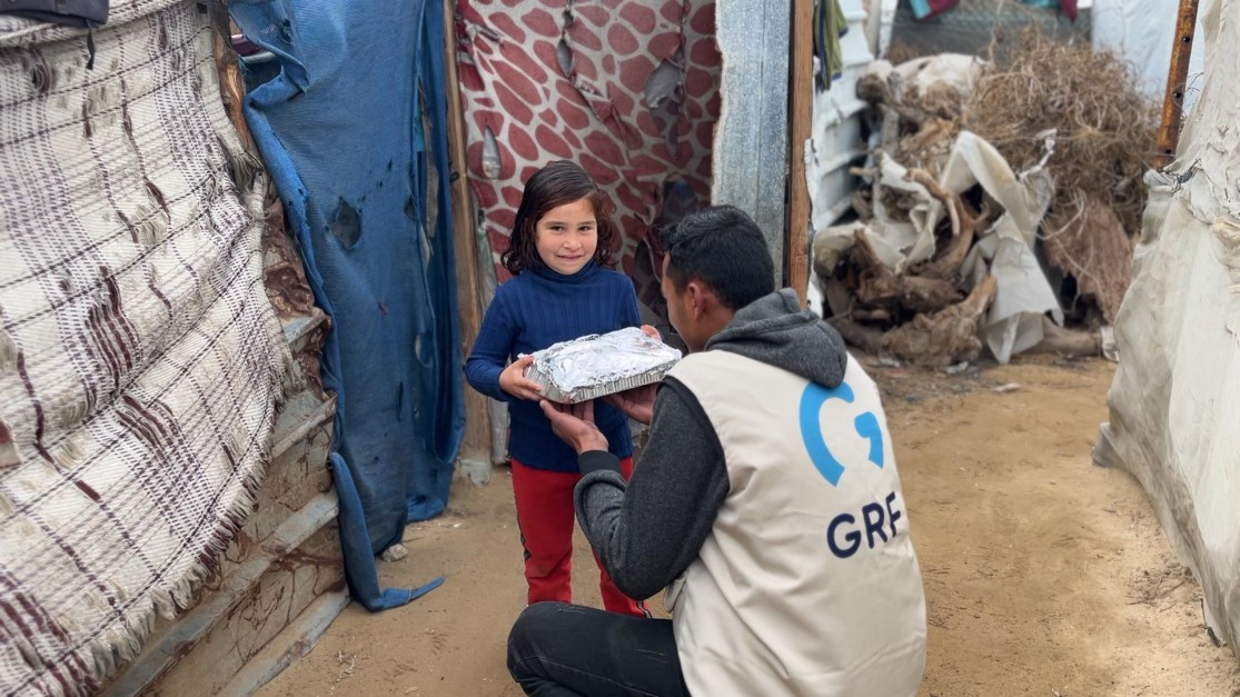 Help Nusaybah Faliq feed the starving in Gaza | LaunchGood | LaunchGood