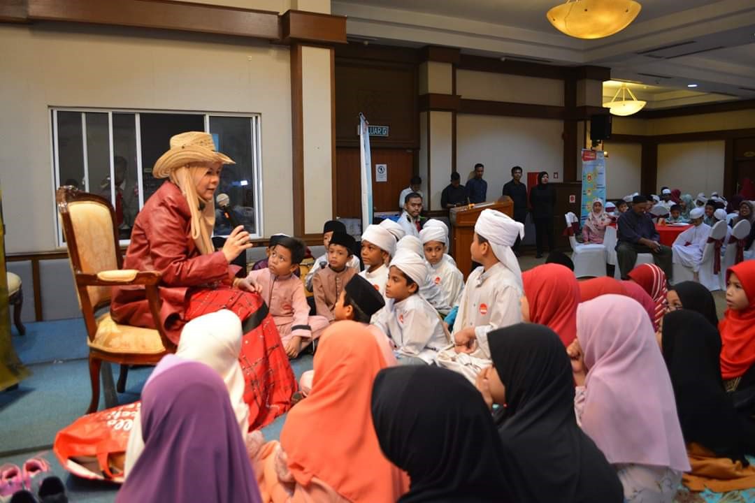 Touch 100,000 Muslim Children's Hearts through Child-Friendly Mosques ...