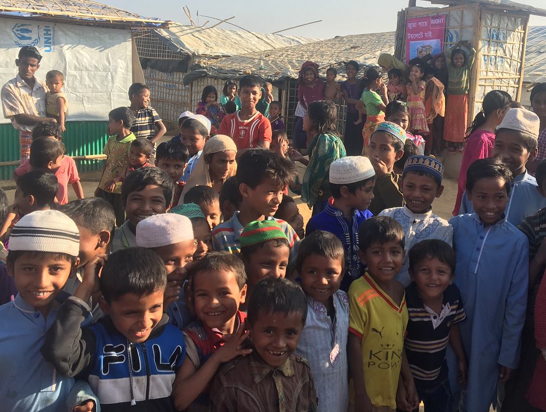 Feed The World | LaunchGood