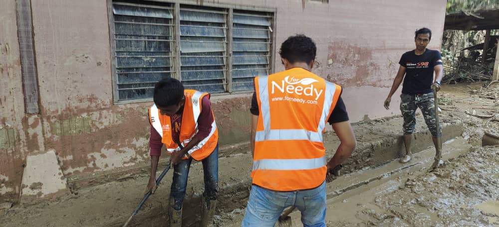 Urgent Relief And Post Flood Recovery For Malaysian Flood Victims ...